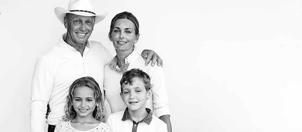 Todd And Amanda Minikus Have A Partnership Focused On Horses And Family ...